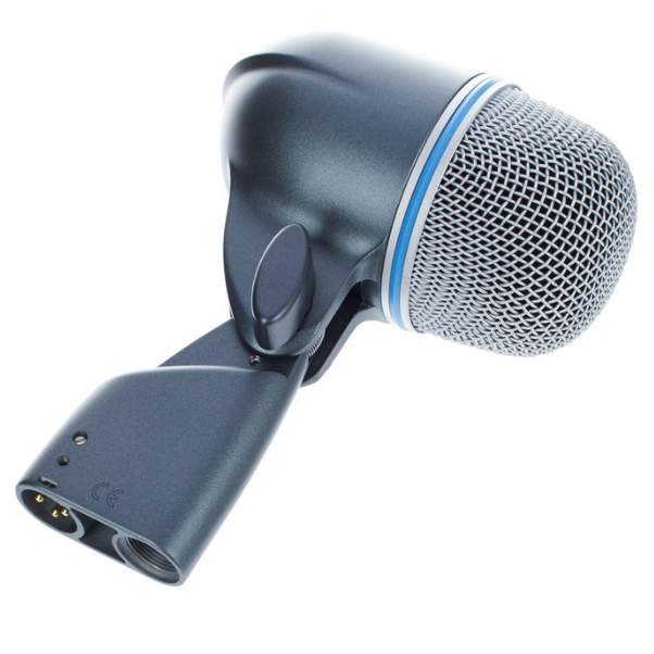 Micro SHURE Beta52 - Night Fusion Sonorisation : Prestation technique, Location, Animation